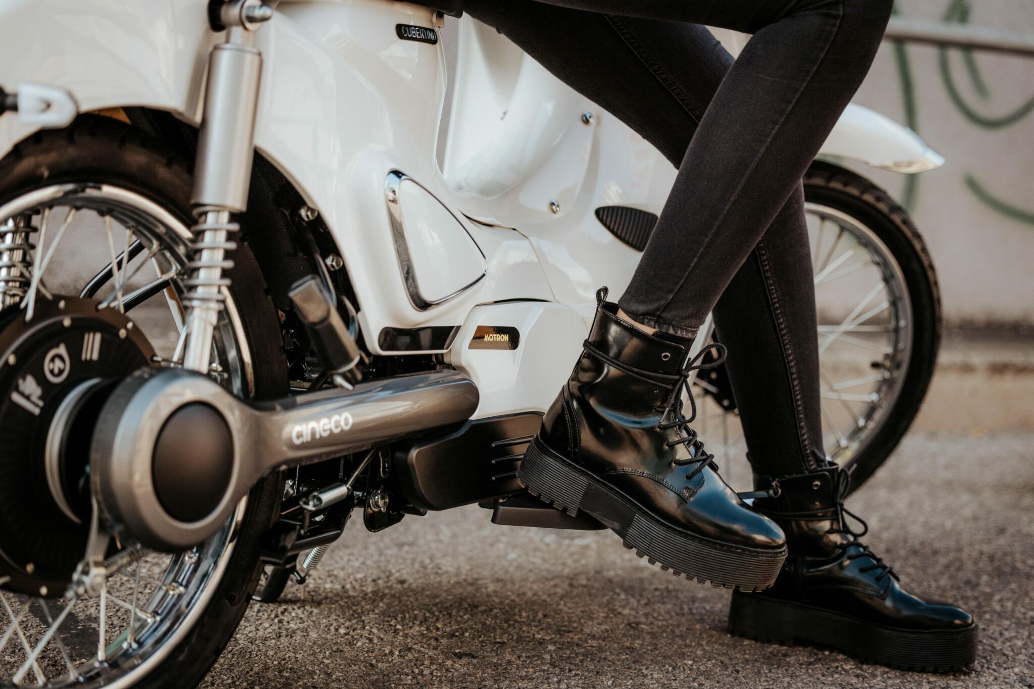 CUBERTINO - Motron Motorcycles